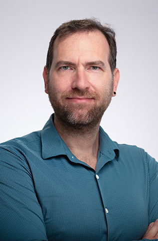 Greg Burris - Northwestern University in Qatar